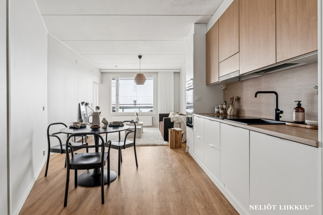 2h+kk+kph+s+vh+et+lasitettu parveke (yj. mukaan 2h+kk+s) Helsinki ...